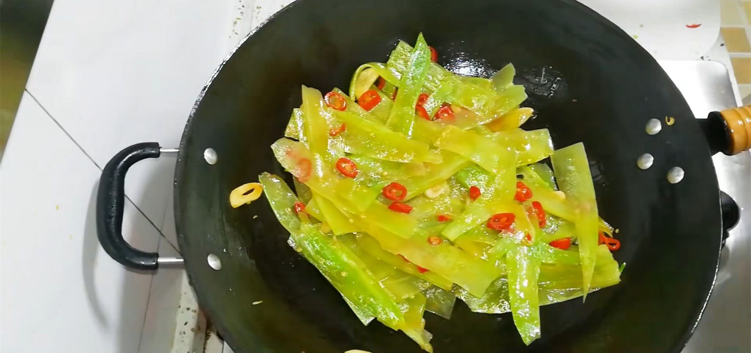 Stir-fried Celtuce recipes - Cook Chinese Foods