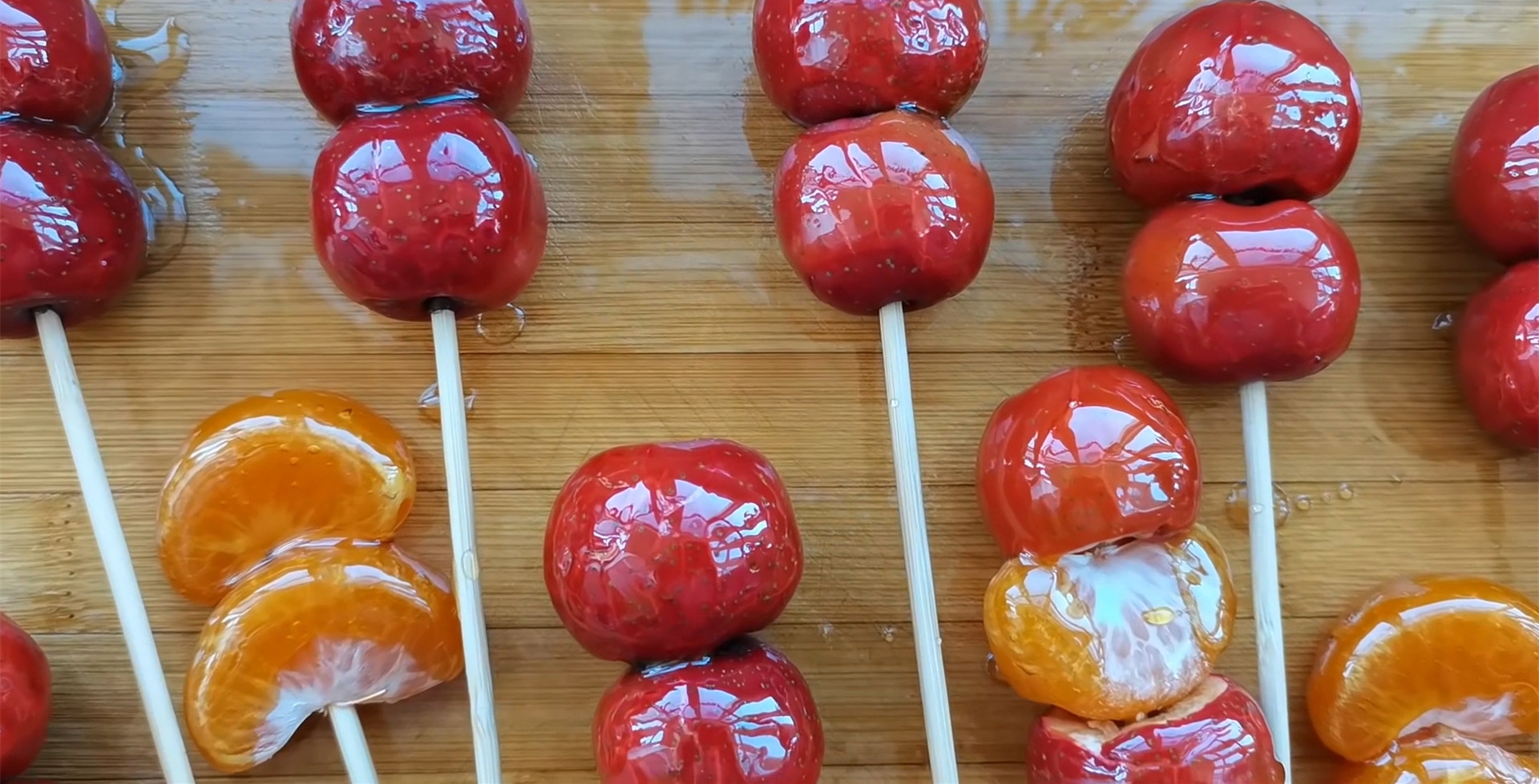 Bingtanghulu（Candied Hawthorn） - Cook Chinese Foods