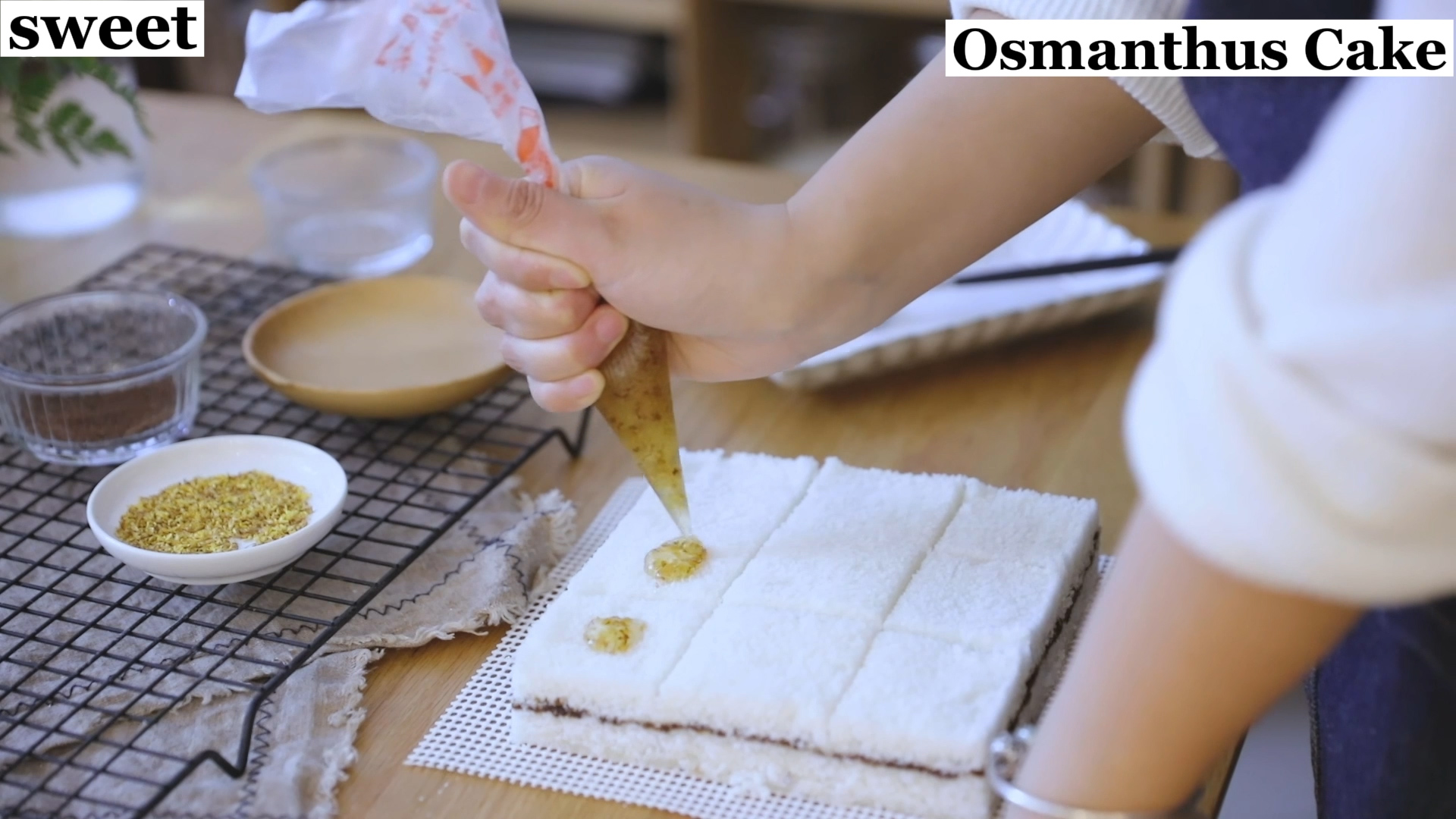 Osmanthus Cake - Cook Chinese Foods