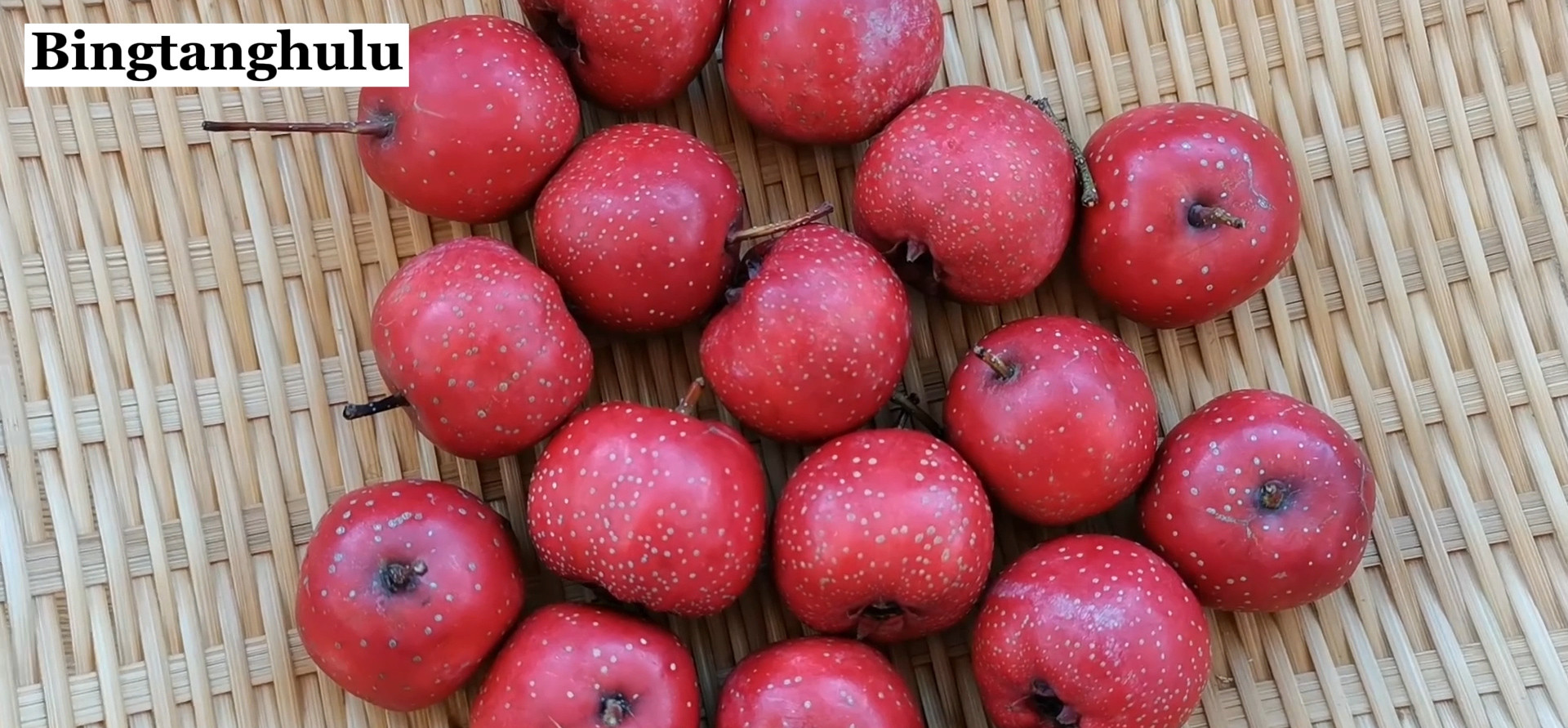 Bingtanghulu（Candied Hawthorn） - Cook Chinese Foods