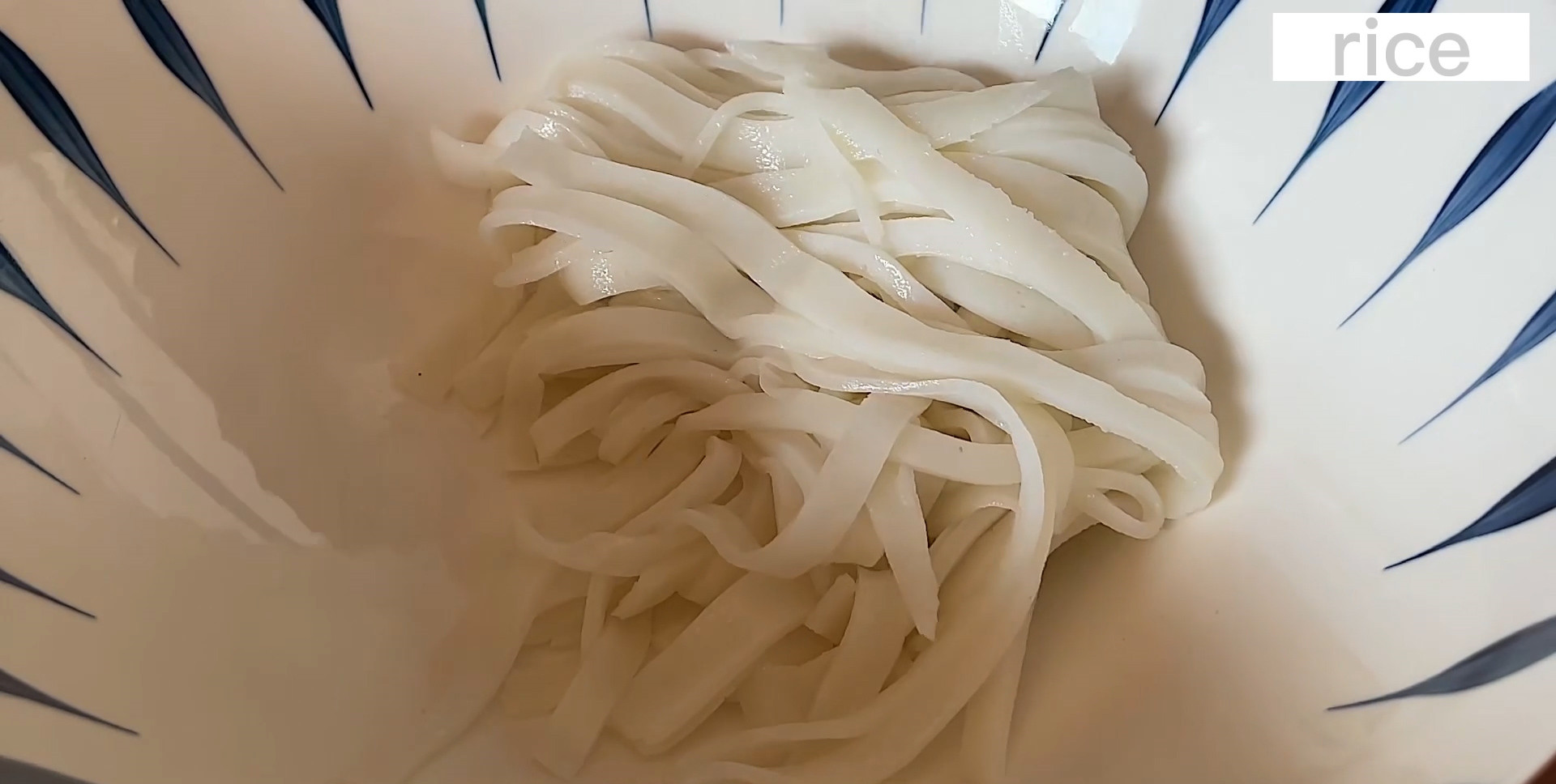 Flat rice noodles - Cook Chinese Foods